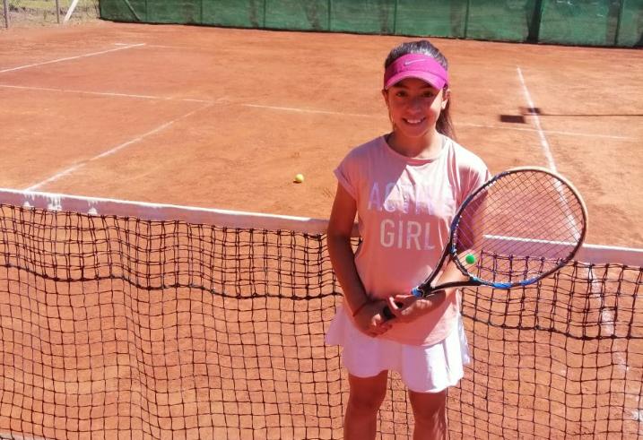 Paillaquina de 11 años es figura nacional: Sofía Paredes representará a ...