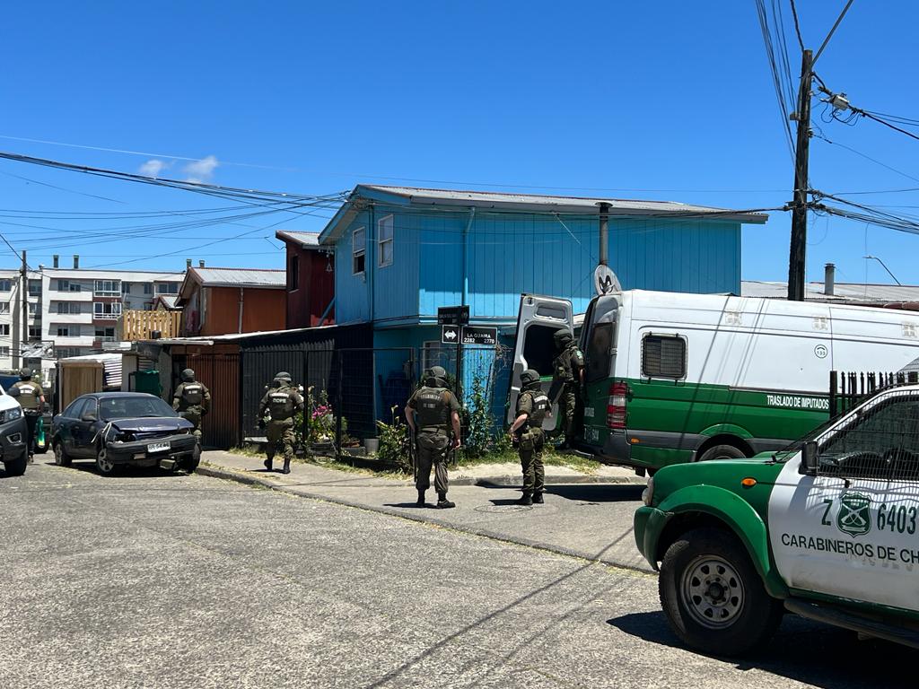 Valdivia: 0S7 de Carabineros desbarató asociación criminal que vendía ... Valdivia: 0S7 de Carabineros desbarató asociación criminal que vendía ...