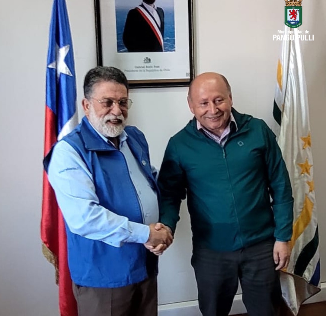 Alcalde Rodrigo Valdivia mantuvo reunión de trabajo con Gobernador ...