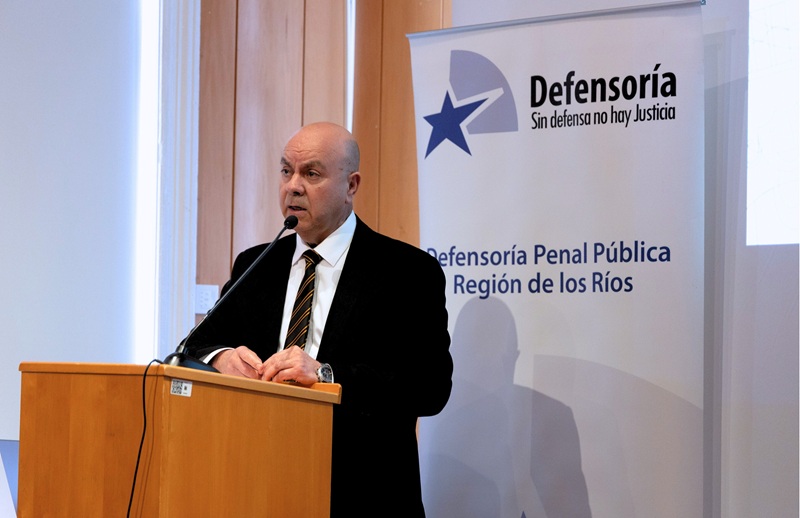 Con énfasis en la autonomía constitucional Defensor regional de Los ...