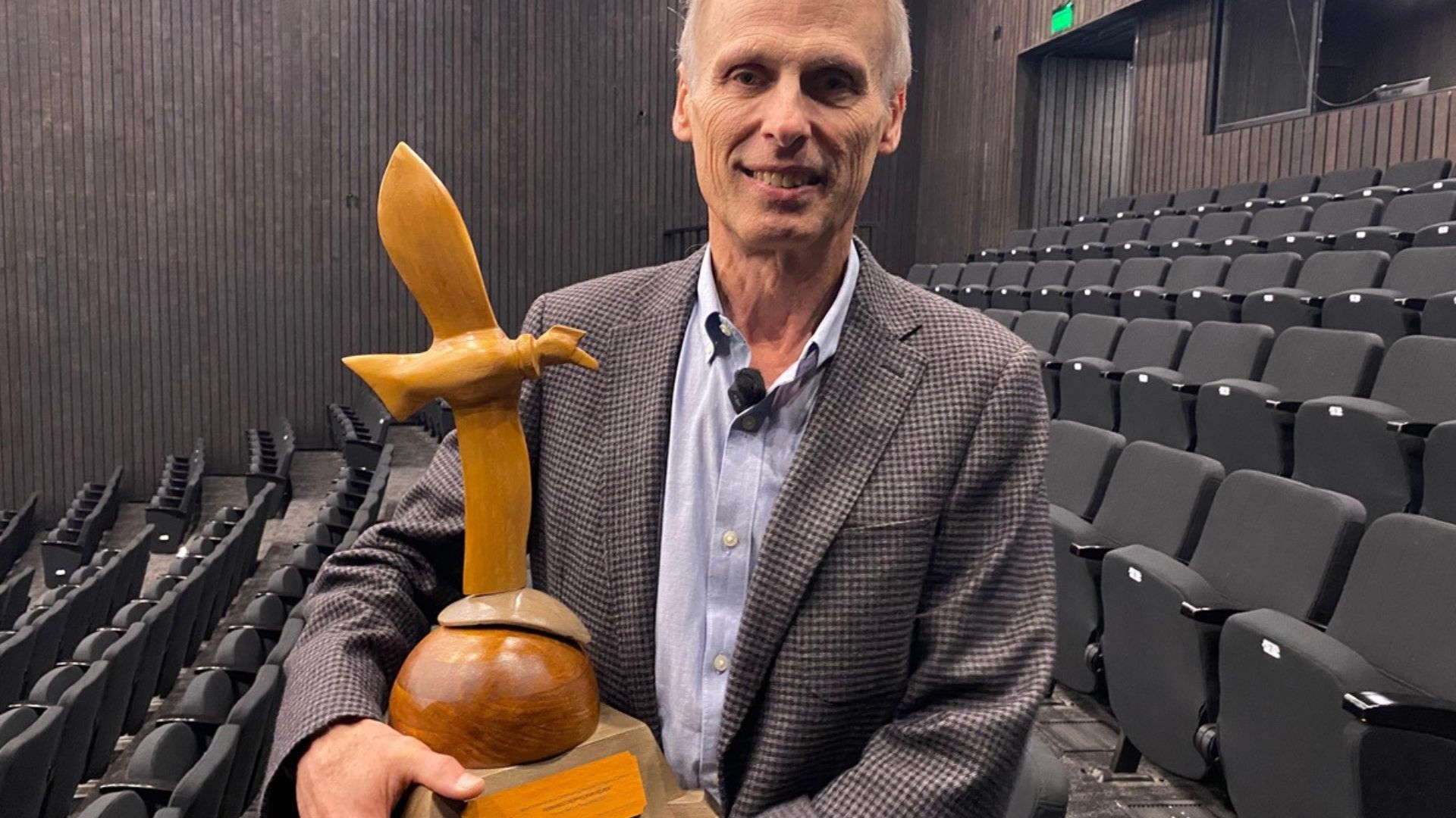 Investigador de la UACh Fernando Droppelmann recibe Premio Corma por su ...